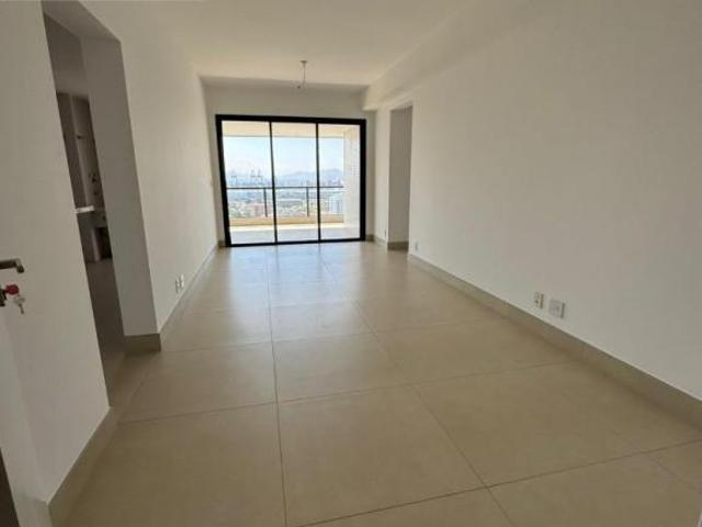 Imperdível oportunidade: Apartamento à venda em Santos SP, Aparecida! Com 3 quartos, suíte, sala, 3