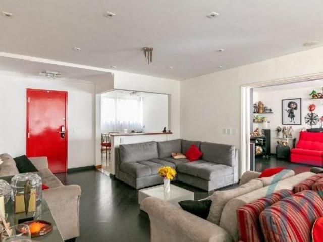 Imperdível oportunidade: Apartamento de alto padrão com 4 quartos e 228m² em Hig