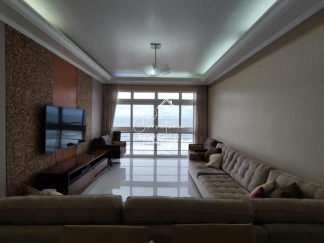 Imperdível oportunidade: Apartamento de luxo com 4 quartos e 3 suítes na Pitangueiras, Guarujá SP!
