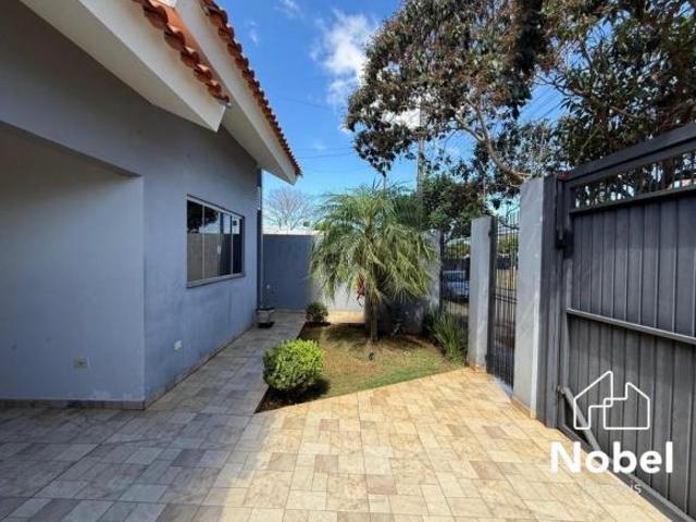 Imperdível oportunidade: Casa à venda em Cianorte PR, Jardim Universidade I 3 quartos, 1 suíte, 1 s