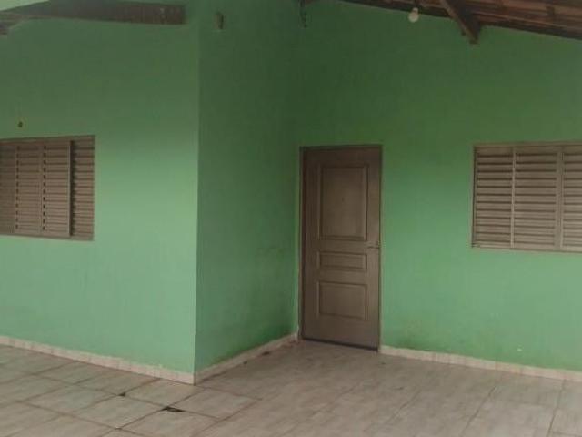 Imperdível oportunidade: Casa à venda em Cuiabá MT, bairro Jardim Industriário 3 quartos, 1 sala