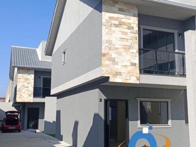 Imperdível oportunidade: Casa à venda em Curitiba PR, no Bairro Alto com 3 quartos, 1 suíte, 1 sala