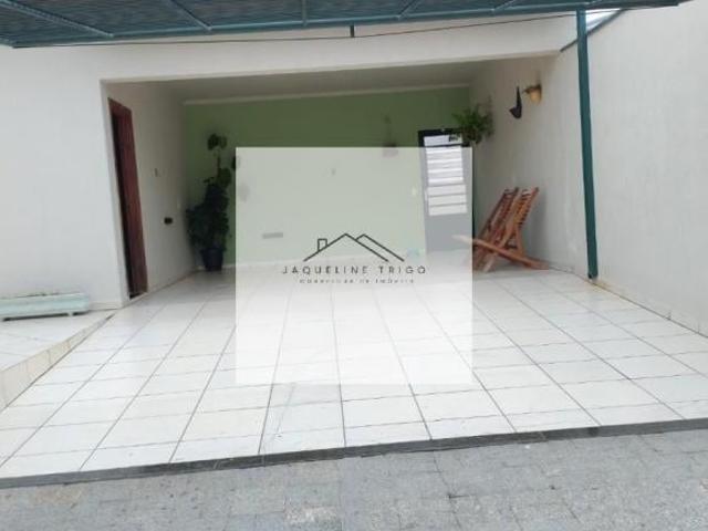 Imperdível oportunidade: Casa à venda em Indaiatuba SP, Jardim Europa, com 3 quartos, 1 suíte, 2 sal
