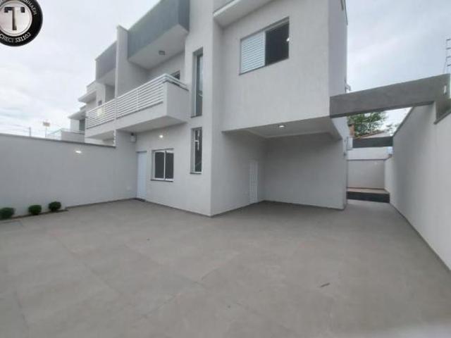 Imperdível oportunidade: Casa à venda em Itanhaém SP, no bairro Jamaica, com 3 quartos, 1 suíte e 11