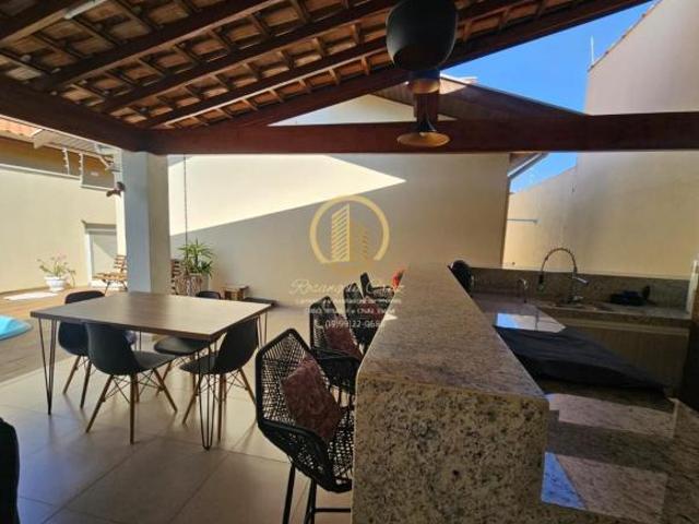 Imperdível oportunidade! Casa à venda em Mogi Mirim SP, bairro Mirante, com 3 quartos, 1 suíte, 2 sa