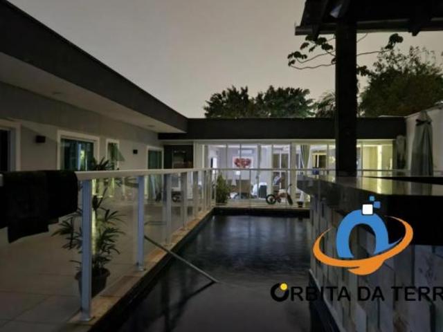 Imperdível oportunidade! Casa à venda em Matinhos PR, 3 quartos, 1 suíte, 3 banheiros, 2 vagas de ga
