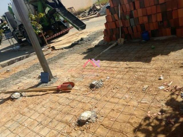 Imperdível oportunidade! Casa à venda em Sorocaba SP, Jardim Residencial Imperatriz: 2 quartos, 1 sa