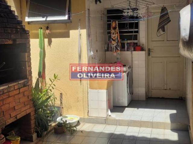 Imperdível oportunidade: Casa à venda em Santo Amaro, São Paulo SP, com 2 quartos, 1 sala, 2 banheir