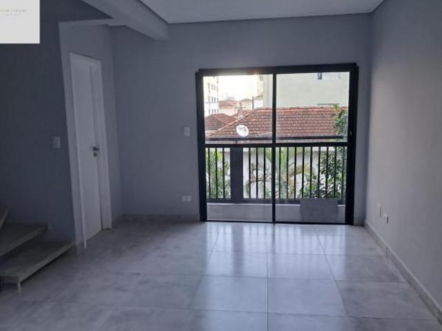 Imperdível oportunidade: Casa à venda em Santos SP, Marapé. 2 quartos, 2 suítes, 1 sala, 5 banheiros