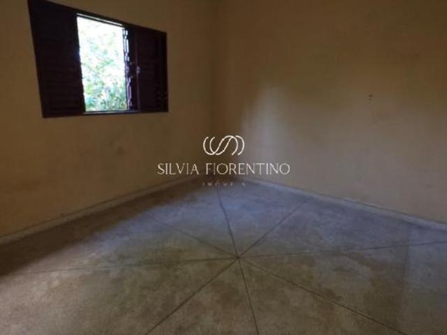 Imperdível oportunidade: Casa à venda em Taubaté SP, bairro Chácara do Visconde. 4 quartos, 1 sala