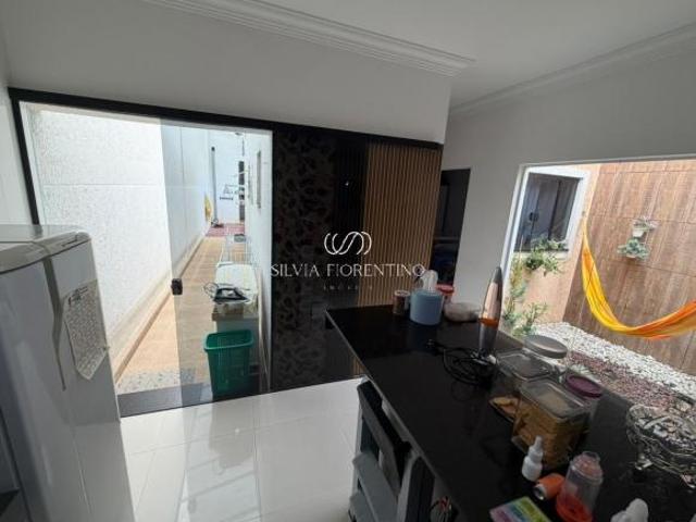 Imperdível oportunidade: Casa à venda em Taubaté SP, bairro Piracangaguá, 2 quartos, 1 suíte, 1 sala