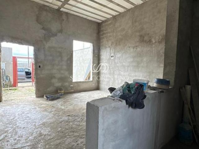 Imperdível oportunidade: Casa à venda em Taubaté SP, bairro Piracangaguá, 3 quartos, 1 suíte, 1 sala