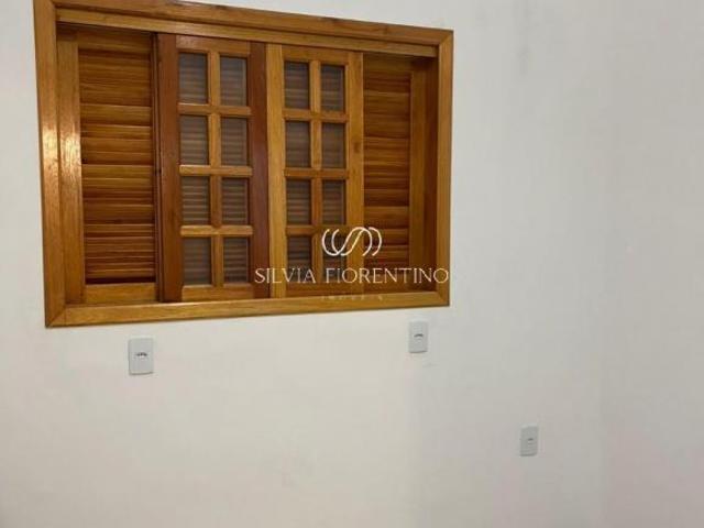 Imperdível oportunidade! Casa à venda em Taubaté SP, Centro: 3 quartos, 1 suíte, 1 sala, 2 banheiros