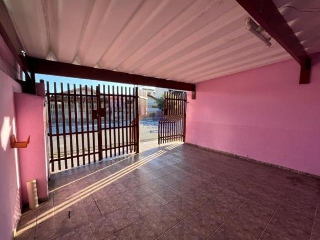 Imperdível oportunidade: Casa à venda em Taubaté SP, Jardim Maria Augusta, 2 quartos, 1 suíte, 1 sal