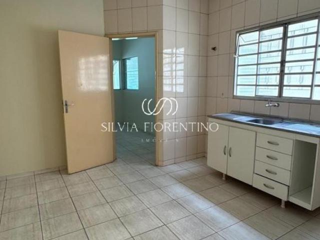 Imperdível oportunidade: Casa à venda em Taubaté SP, na Vila Aparecida, com 2 quartos, 1 suíte, 1 sa