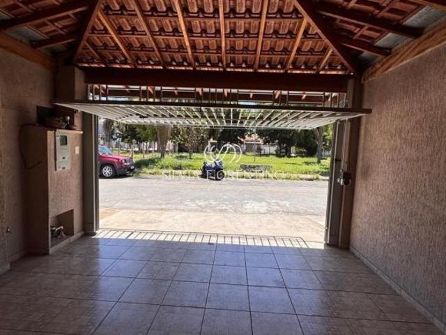 Imperdível oportunidade: Casa à venda em Taubaté SP, no Parque Senhor do Bonfim. 2 quartos, 1 suíte
