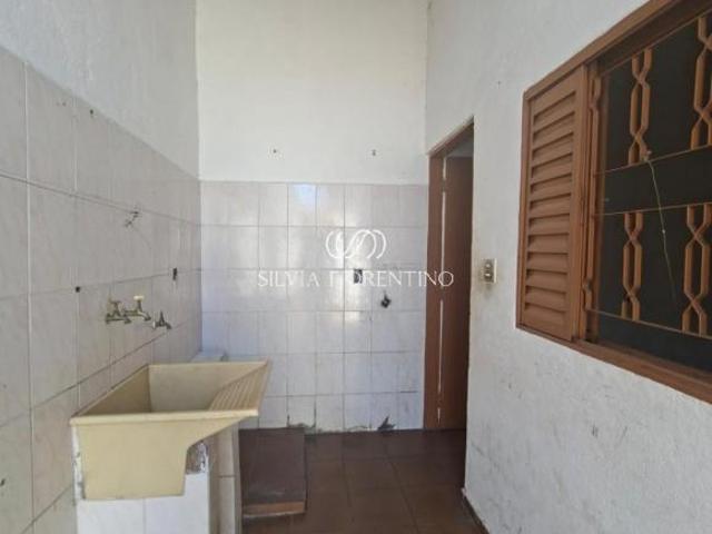 Imperdível oportunidade: Casa à venda em Taubaté SP, Parque São Cristóvão! 2 quartos, 1 sala, 1 banh