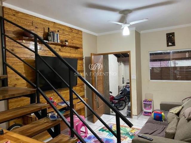 Imperdível oportunidade: Casa à venda em Taubaté SP, Residencial Estoril, 3 quartos, 1 suíte, 1 sala