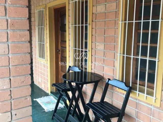 Imperdível oportunidade: Casa à venda em Ubatuba SP, bairro Estufa I. 3 quartos, 1 sala, 3 banheiros