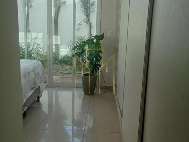 Imperdível oportunidade! Casa à venda em Uberlândia MG, bairro Santa Rosa, 3 quartos, 1 suíte, 2 vag