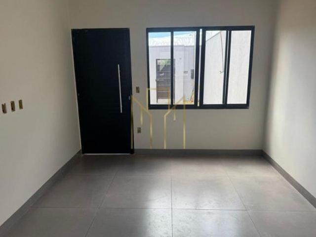 Imperdível oportunidade! Casa à venda em Uberlândia MG, Morumbi: 3 quartos, 1 suíte, sala, banheiro