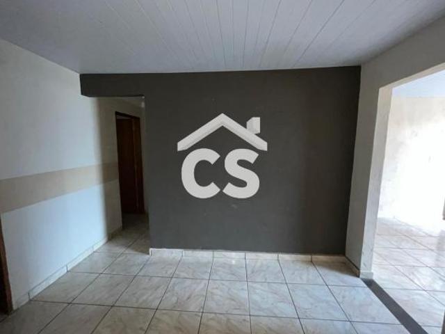 Imperdível oportunidade: Casa à venda ou locação em Marília SP, 3 quartos, 1 suíte, 1 sala, 2 banhei