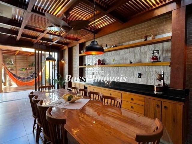 Imperdível oportunidade: Casa à venda no Jardim Flamboyant, Mogi Mirim SP 3 quartos, 1 suíte, 2 sa