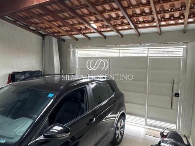 Imperdível oportunidade: Casa à venda no Jardim Sonia Maria, Taubaté SP! 3 quartos, 1 suíte, 1 sala