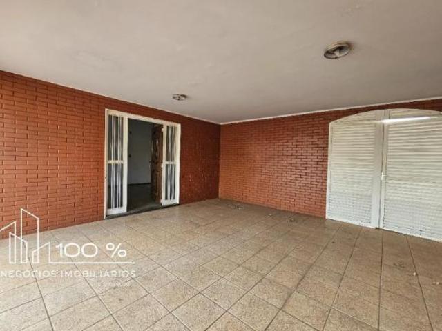 Imperdível oportunidade: Casa à venda na Vila Aeroporto, São José do Rio Preto SP, 3 quartos, 1 suít