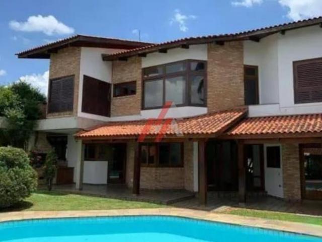 Imperdível oportunidade: Casa de luxo com 3 suítes em Alphaville, Santana de Parnaíba SP!