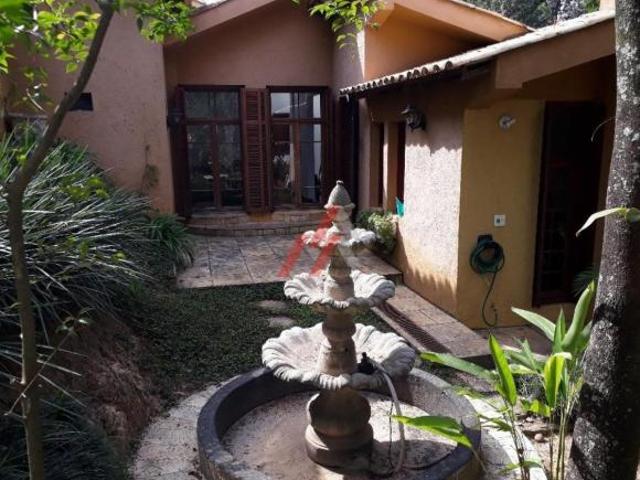 Imperdível oportunidade: Casa de luxo em condomínio no Residencial Tamboré, Barueri SP, com 3 suítes