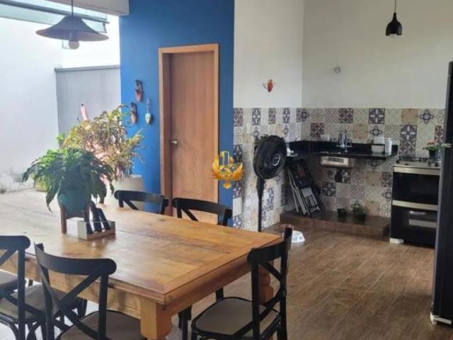 Imperdível oportunidade! Casa em condomínio à venda em Taubaté SP, Residencial Ouroville: 3 quartos