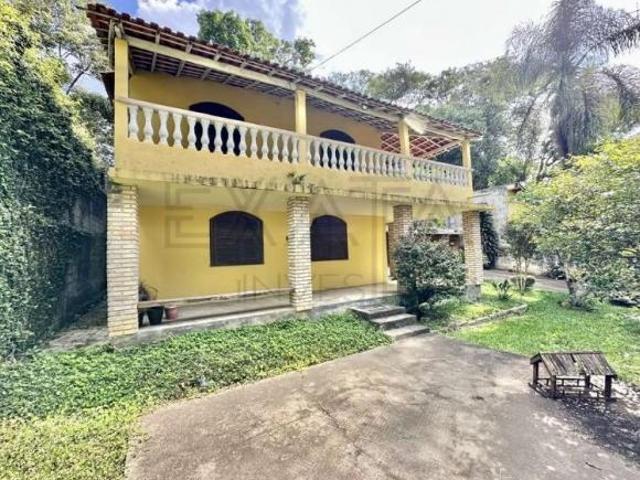 Imperdível oportunidade: Casa em condomínio à venda em Cotia SP, Jardim Colibri, 3 quartos, 3 salas