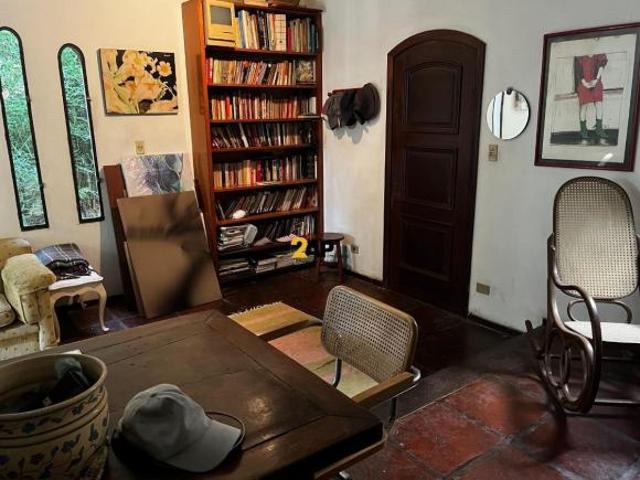 Imperdível oportunidade: Casa em condomínio à venda no Morumbi, São Paulo SP! 3 quartos, 2 suítes, 3