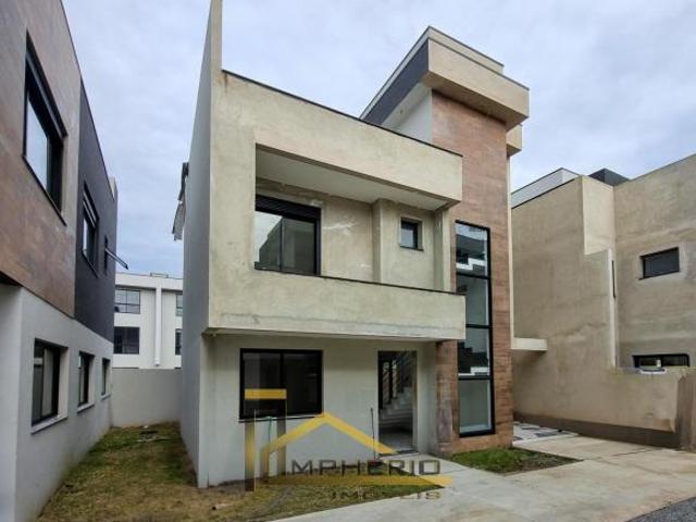 Sobrado de 3 quartos em condomínio no Uberaba, Curitiba PR: 126m², suíte, 3 salas, banheiro e vaga d