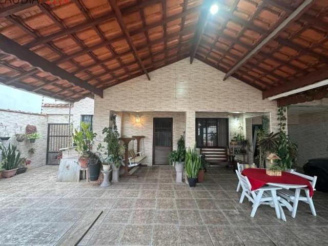 Imperdível oportunidade: Casa isolada à venda em Praia Grande SP, Canto do Forte, 3 quartos, 1 suíte