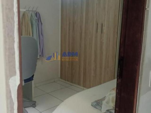 Imperdível oportunidade de adquirir uma casa com 2 quartos e 2 vagas de garagem no Jardim Maringá, S