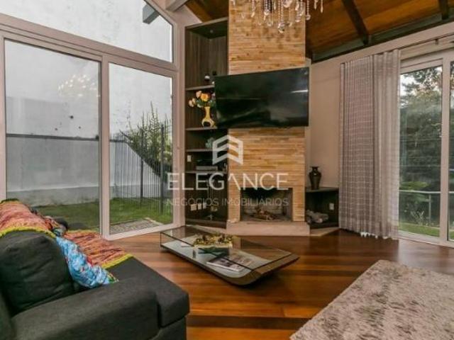 Imperdível oportunidade de adquirir uma casa de luxo em Porto Alegre RS, Chácara das Pedras: 4 dormi