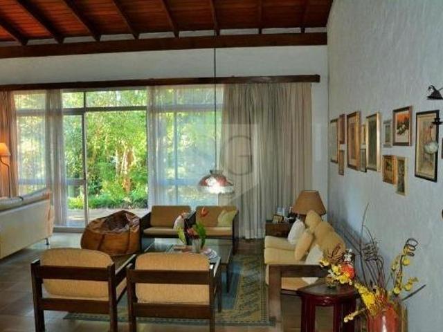Imperdível oportunidade de adquirir uma casa de luxo em São Paulo SP, no bairro