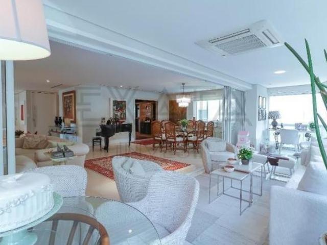 Imperdível oportunidade de adquirir apartamento de luxo no Itaim Bibi, São Paulo 4 quartos, 4 suít