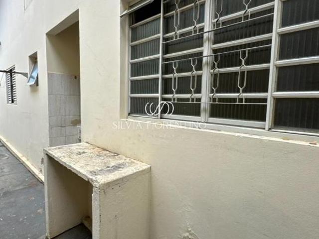 Imperdível oportunidade de adquirir casa na Granja Daniel, Taubaté SP: 2 quartos, 1 suíte, 1 sala, 2