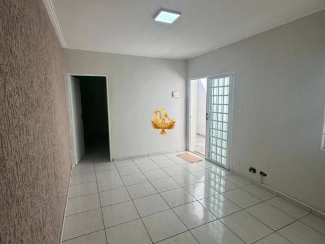 Imperdível oportunidade de adquirir casa no Jardim Ana Rosa, Taubaté SP: 2 quartos, 1 sala, 1 banhei