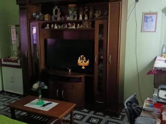 Imperdível oportunidade de adquirir casa à venda em Taubaté SP, no Jardim Mourisco: 2 quartos, sala