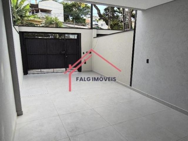 Imperdível oportunidade de casa à venda em Osasco SP, Bela Vista! 3 quartos, 1 suíte, 1 sala, 2 vaga
