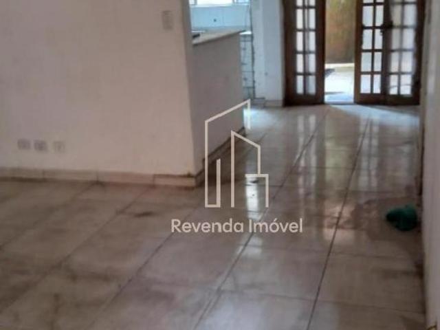 Imperdível oportunidade de casa à venda em São Paulo SP, bairro Santo Amaro: 2 quartos, 2 banheiros