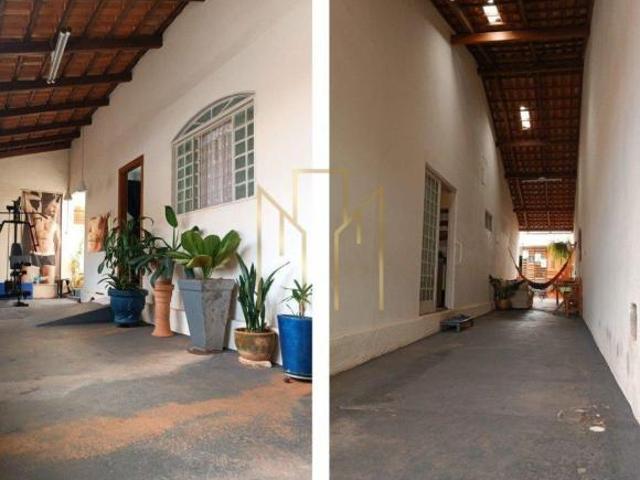 Imperdível oportunidade de casa à venda em Uberlândia MG, bairro Planalto: 3 quartos, 1 suíte, 1 sal