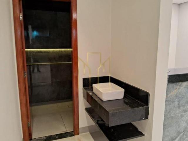 Imperdível oportunidade de casa para venda em Uberlândia MG, Jardim Europa: 3 quartos, 1 suíte, 1 sa