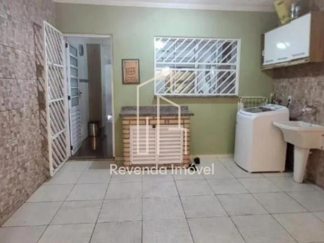Imperdível oportunidade de compra: Casa com 3 quartos, 1 suíte, 3 banheiros, 2 vagas na cidade de Sã