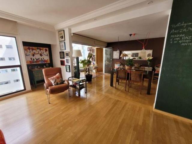 Imperdível oportunidade de compra em Indianópolis: Apartamento de 3 quartos com suíte e 2 vagas de g