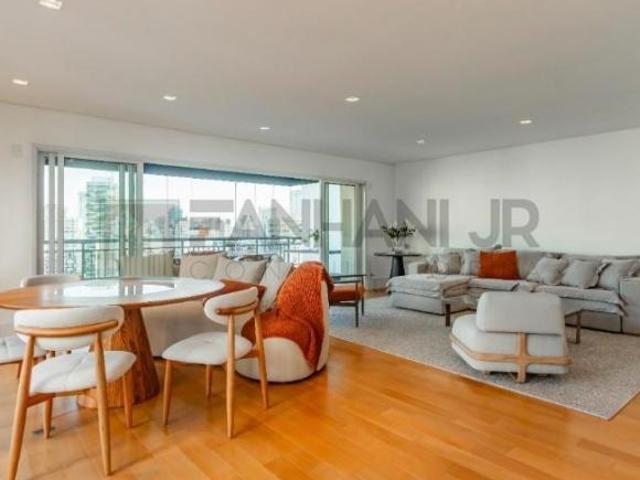 Imperdível: Apartamento novo mobiliado no Itaim Bibi, São Paulo SP 3 quartos, 3 suítes, 4 salas, 6